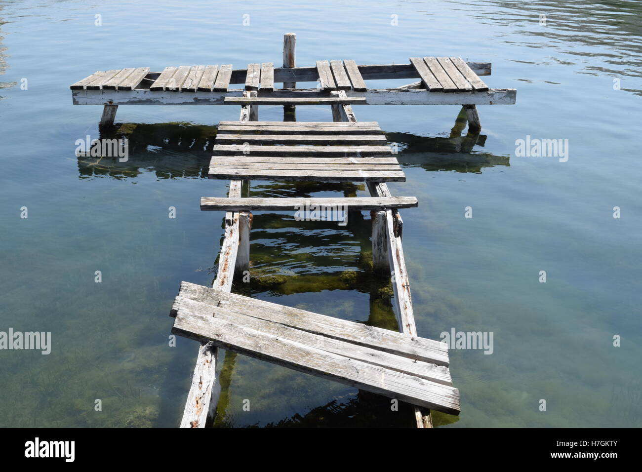 Rotten boat hi-res stock photography and images - Alamy