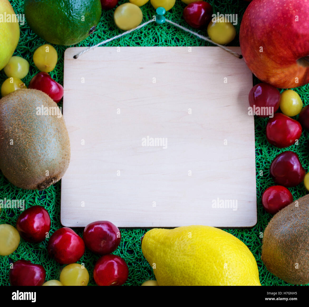 Kitchen paper fruit hi-res stock photography and images - Alamy