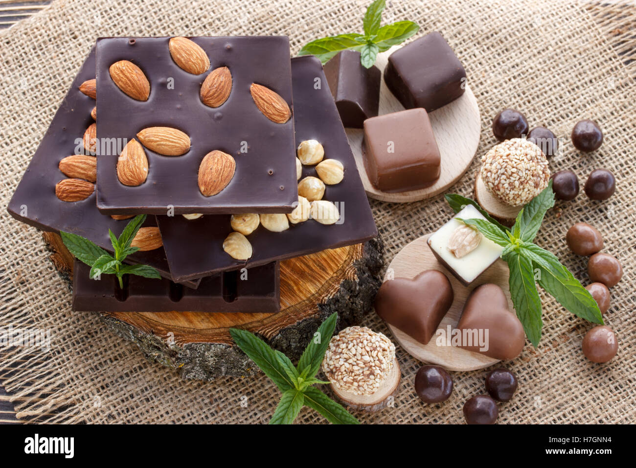 Bar chocolate nuts hi-res stock photography and images - Alamy