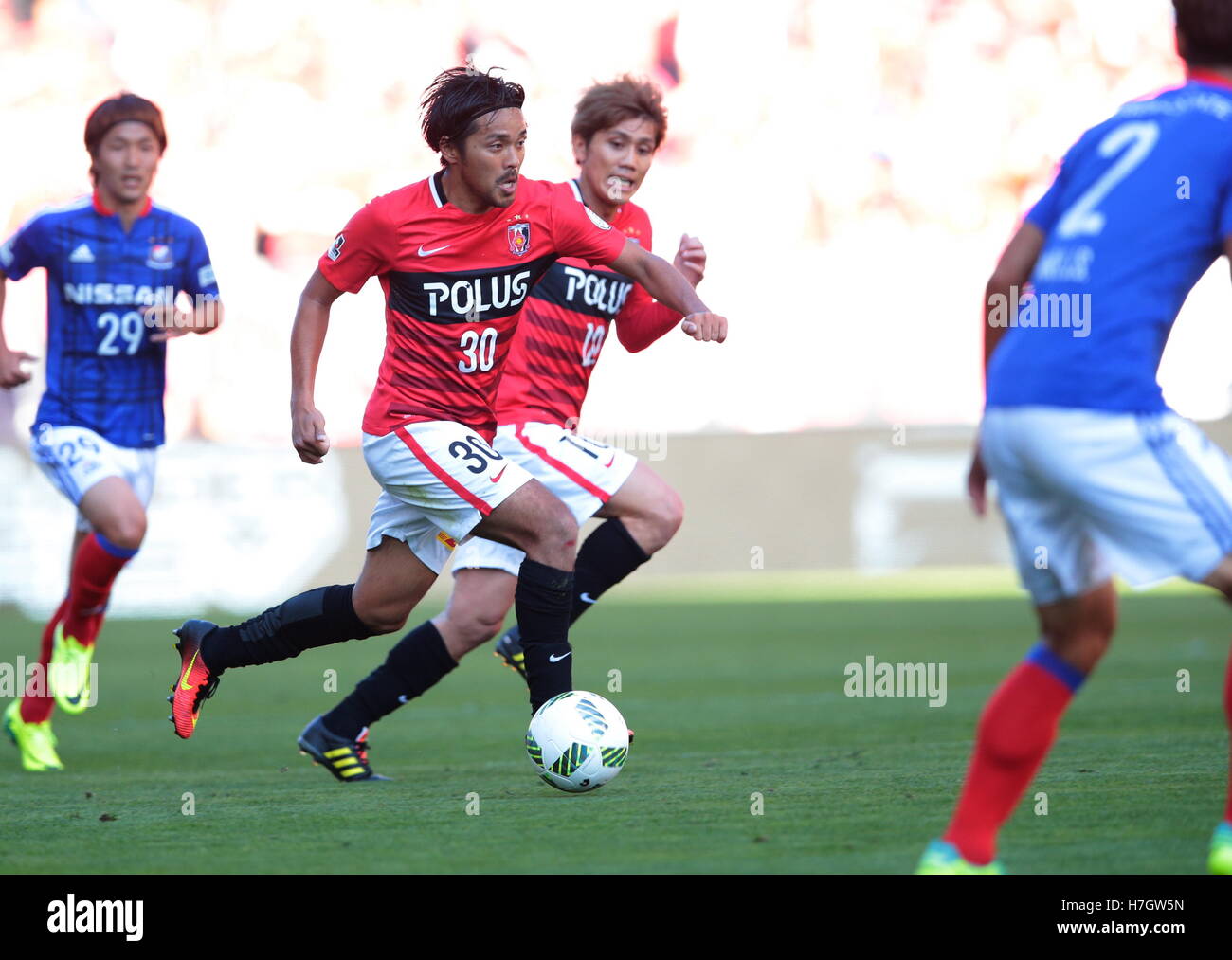 Saitama, Japan. 3rd Nov, 2016. (L-R) Shinzo Koroki, Yosuke Kashiwagi ...