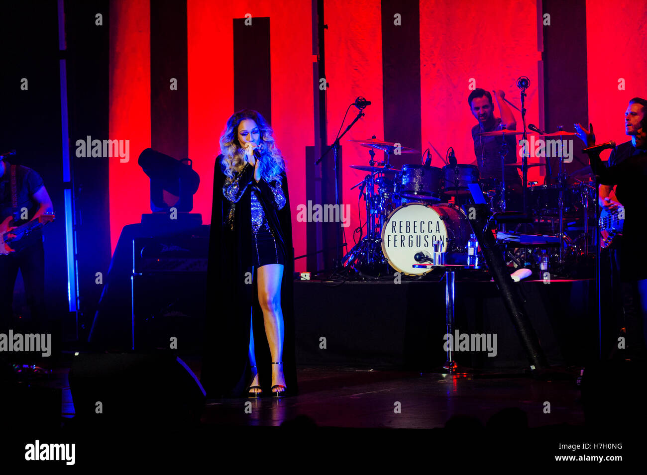 Liverpool, UK. 4th November 2016. Singer and former X Factor runner up ...