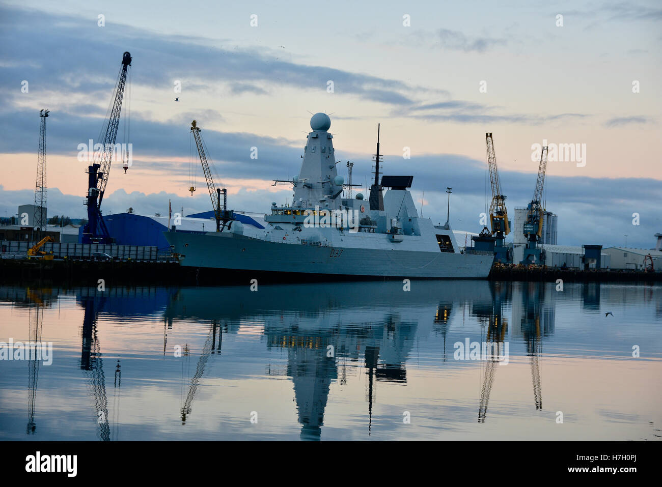 Nato taskforce hi-res stock photography and images - Alamy