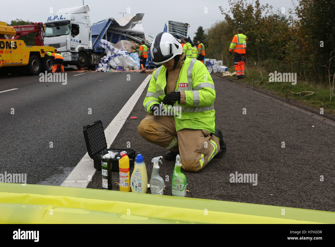 Reading services motorway hi-res stock photography and images - Alamy