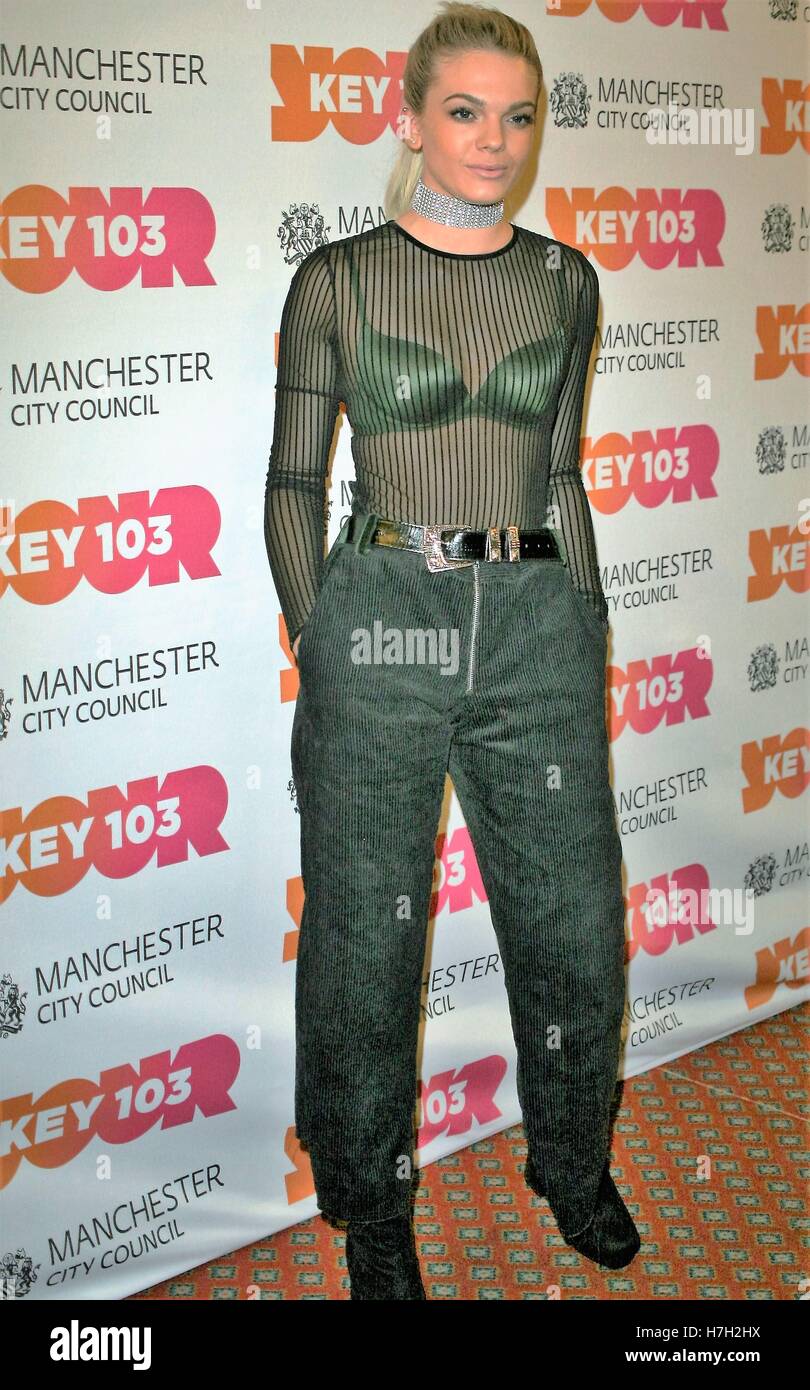 Manchester, UK. 04th Nov, 2016. Louisa Johnson Singer from the X Factor ...