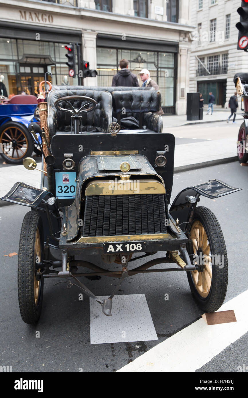 London,UK,5th November 2016,Regent Street Motor show 2016 takes place ...