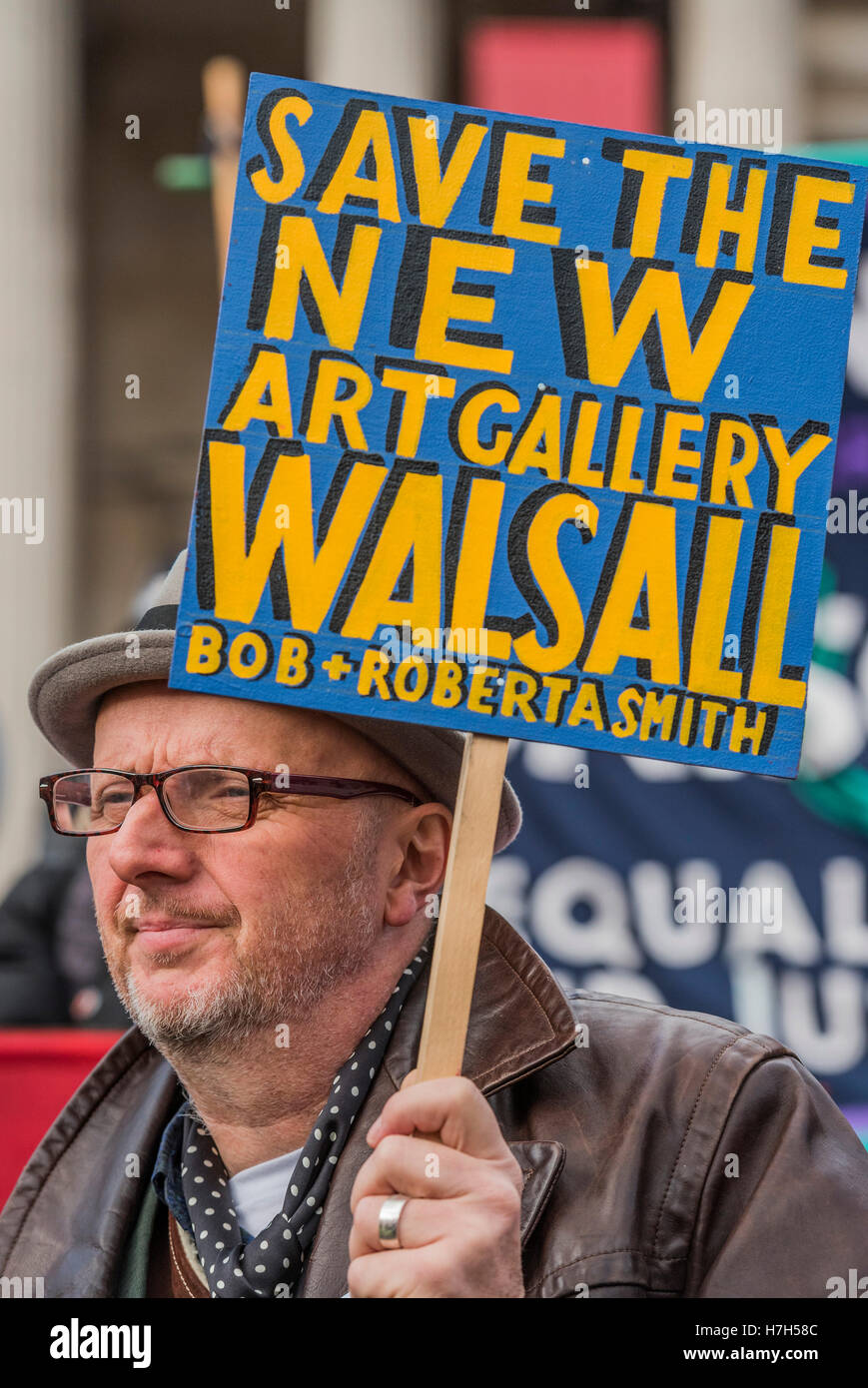 London, UK. 05th Nov, 2016. Artist Bob and Roberta Smith joins the ...