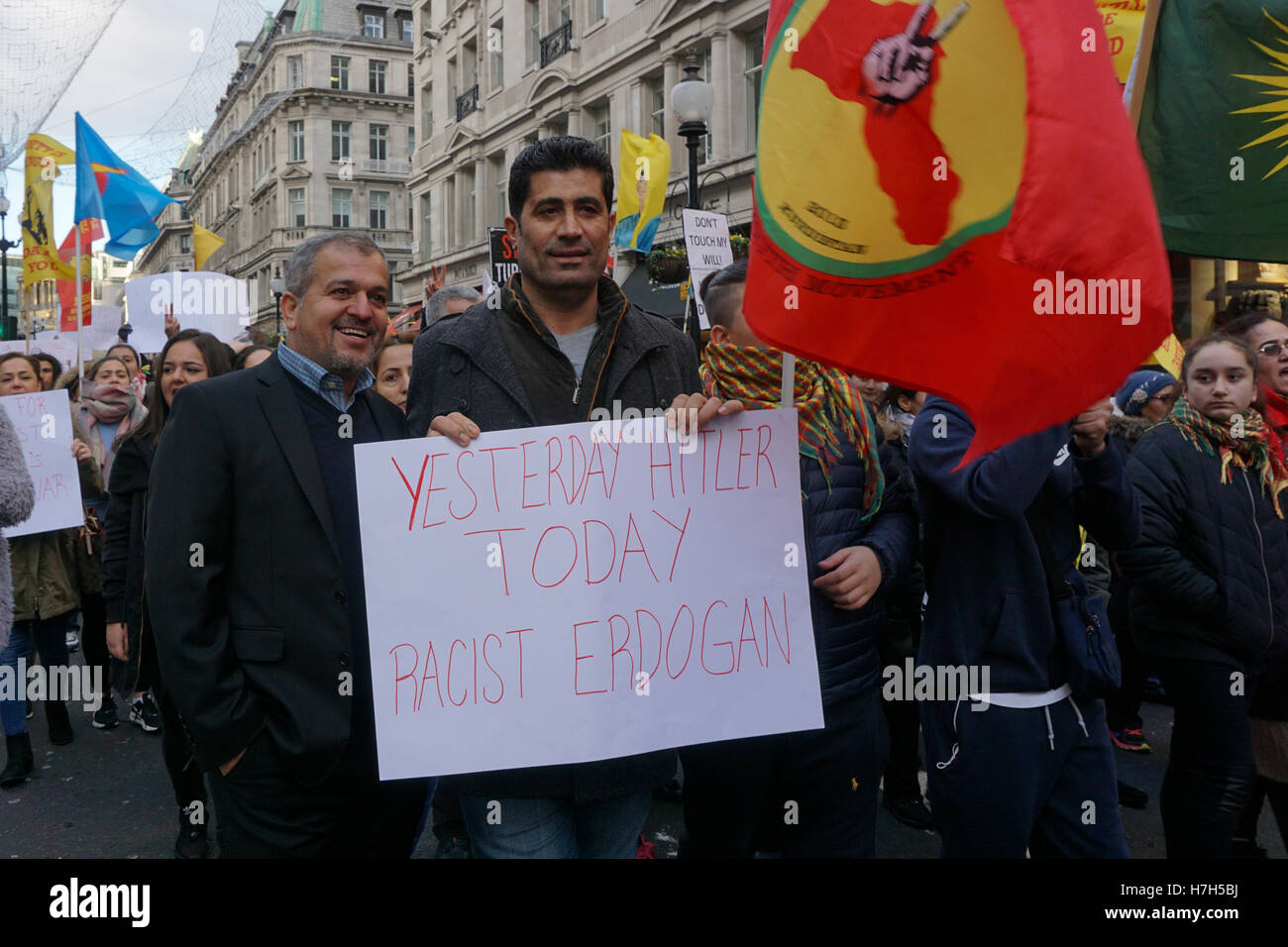 London, England, UK. 5th Nov, 2016. Hundreds of Kurdish's protests ...