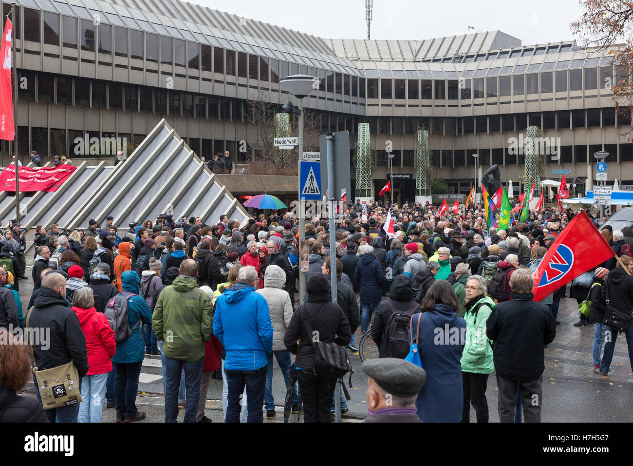 A crowd of people at a left-wing rally in Bielefeld, Germany Stock ...