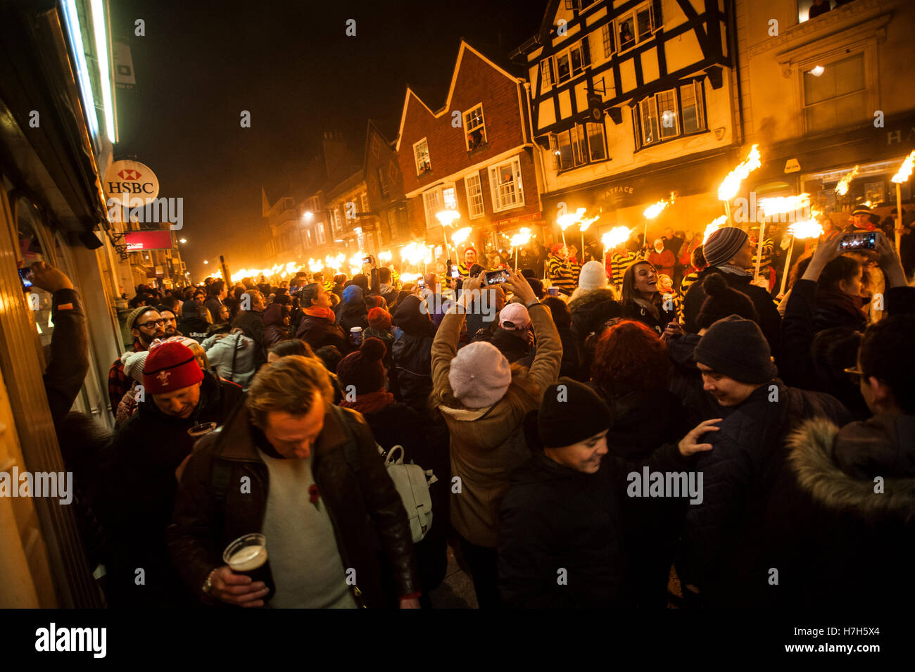 Lewes, UK. 5th Nov, 2016. Lewes Bonfire Night Celebrations. The annual ...