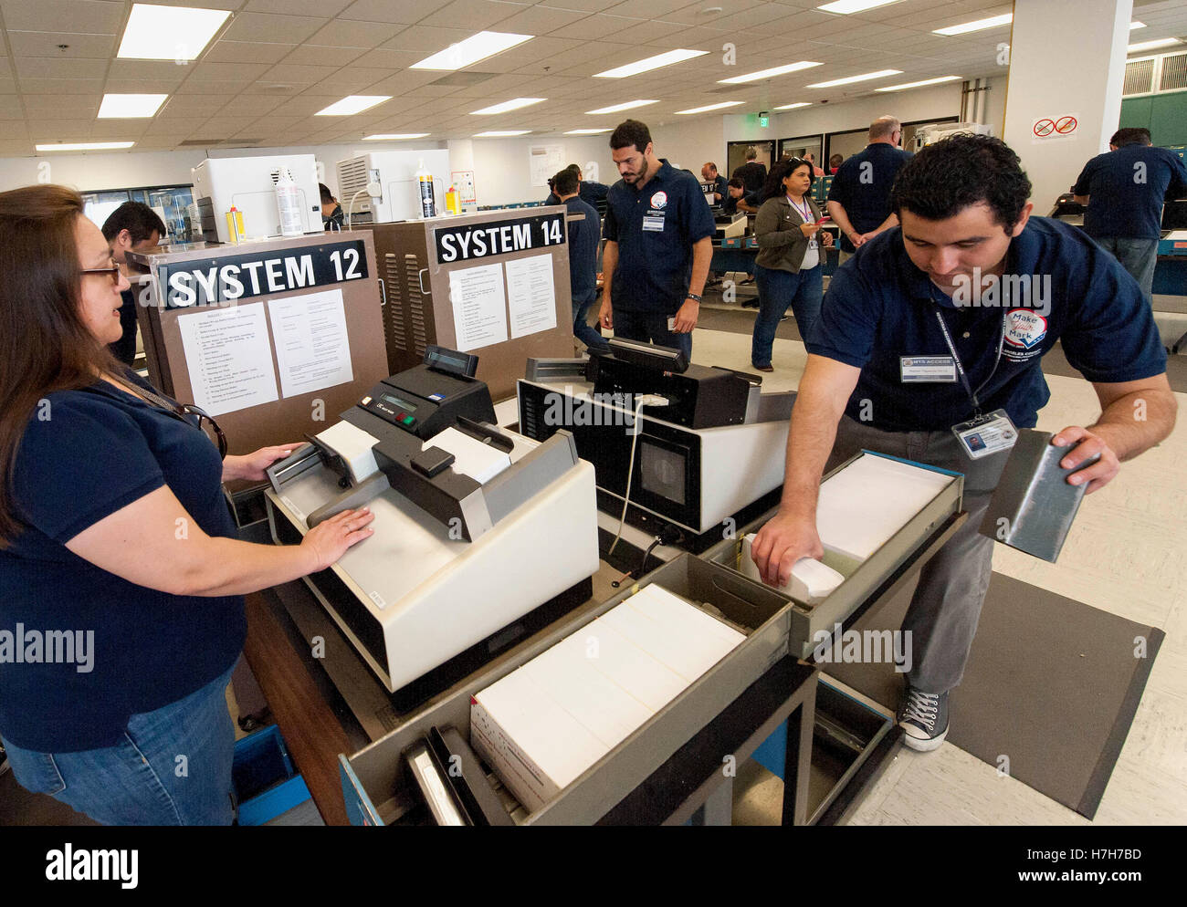 Ballot tabulation hi-res stock photography and images - Alamy
