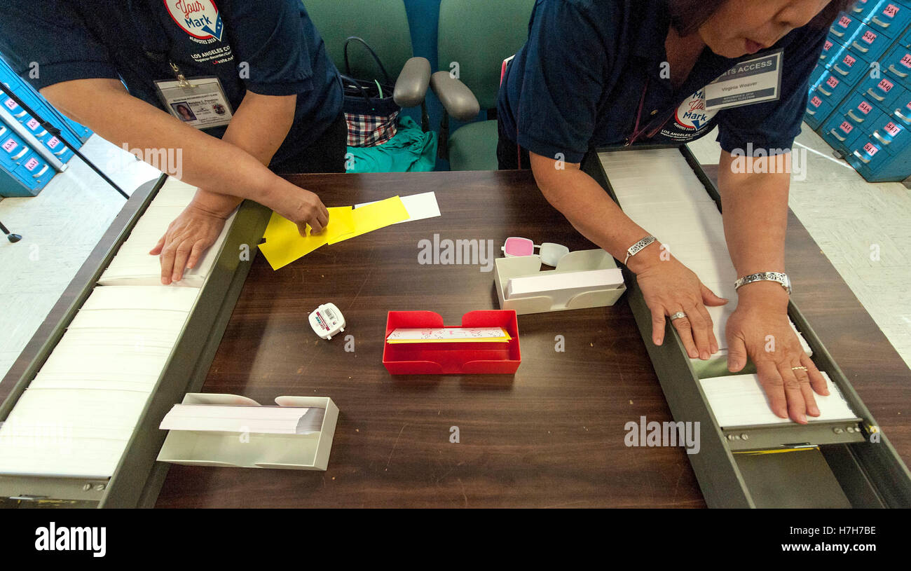 Norwalk, California, USA. 05th Nov, 2016. The ballot tabulation room at ...