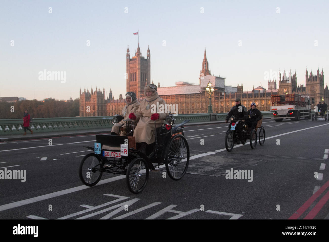 Pre 1905 cars hi-res stock photography and images - Alamy