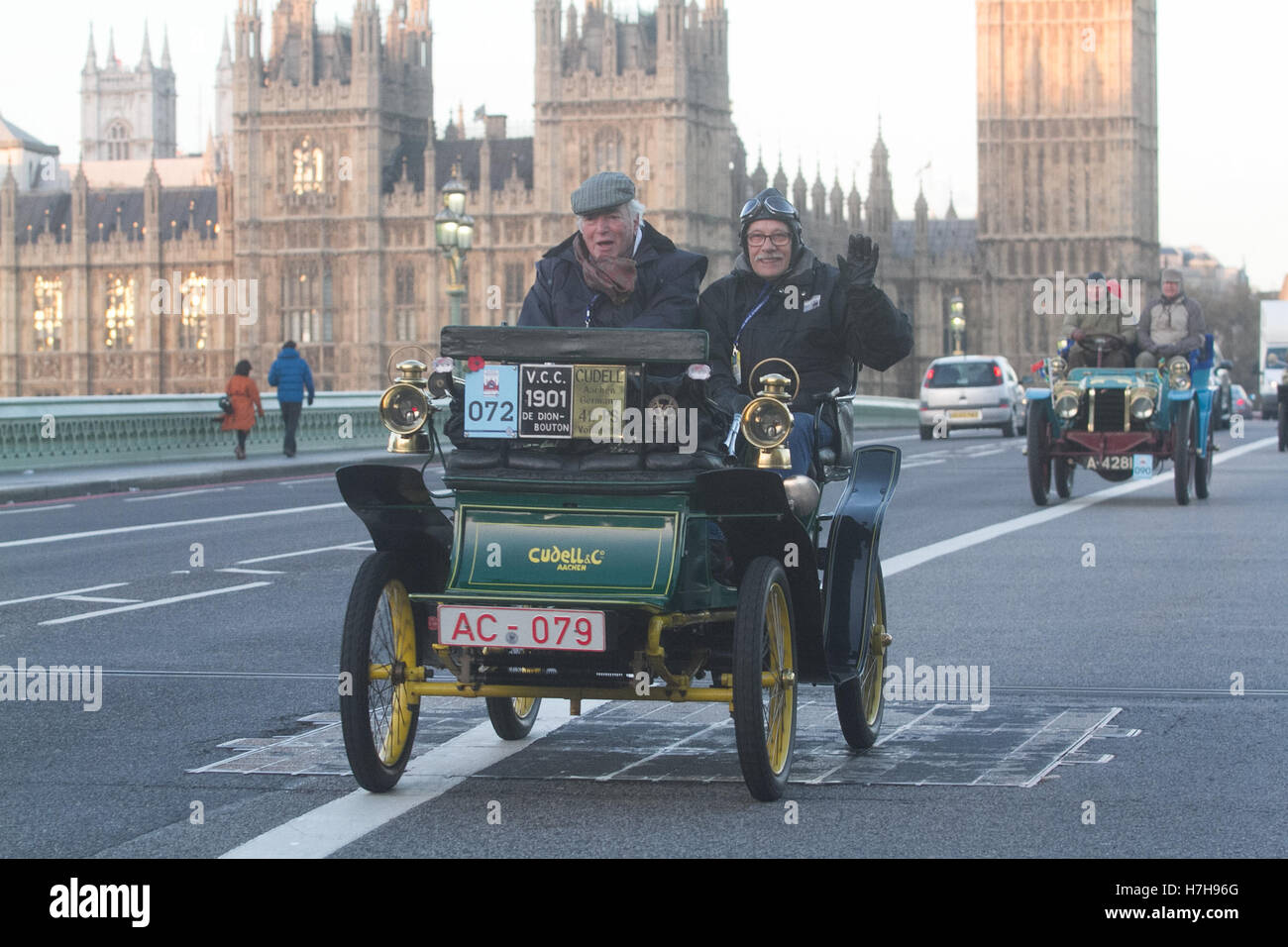 London UK. 6th November 2016. Hundreds of pre 1905 Vintage cars pass ...
