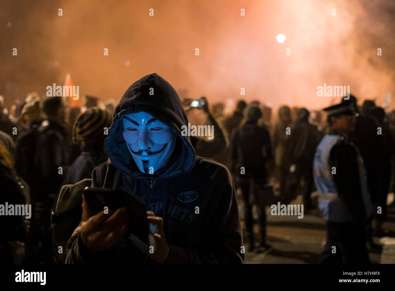 London, UK. 05th Nov, 2016. Guy Fawkes celebration. The Million Mask ...