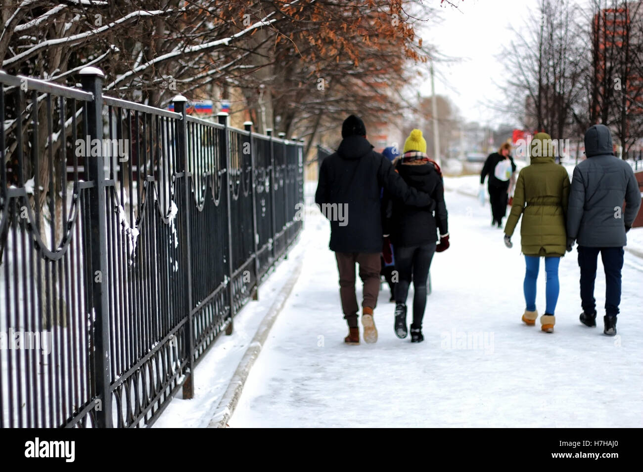group street walk winter Stock Photo - Alamy