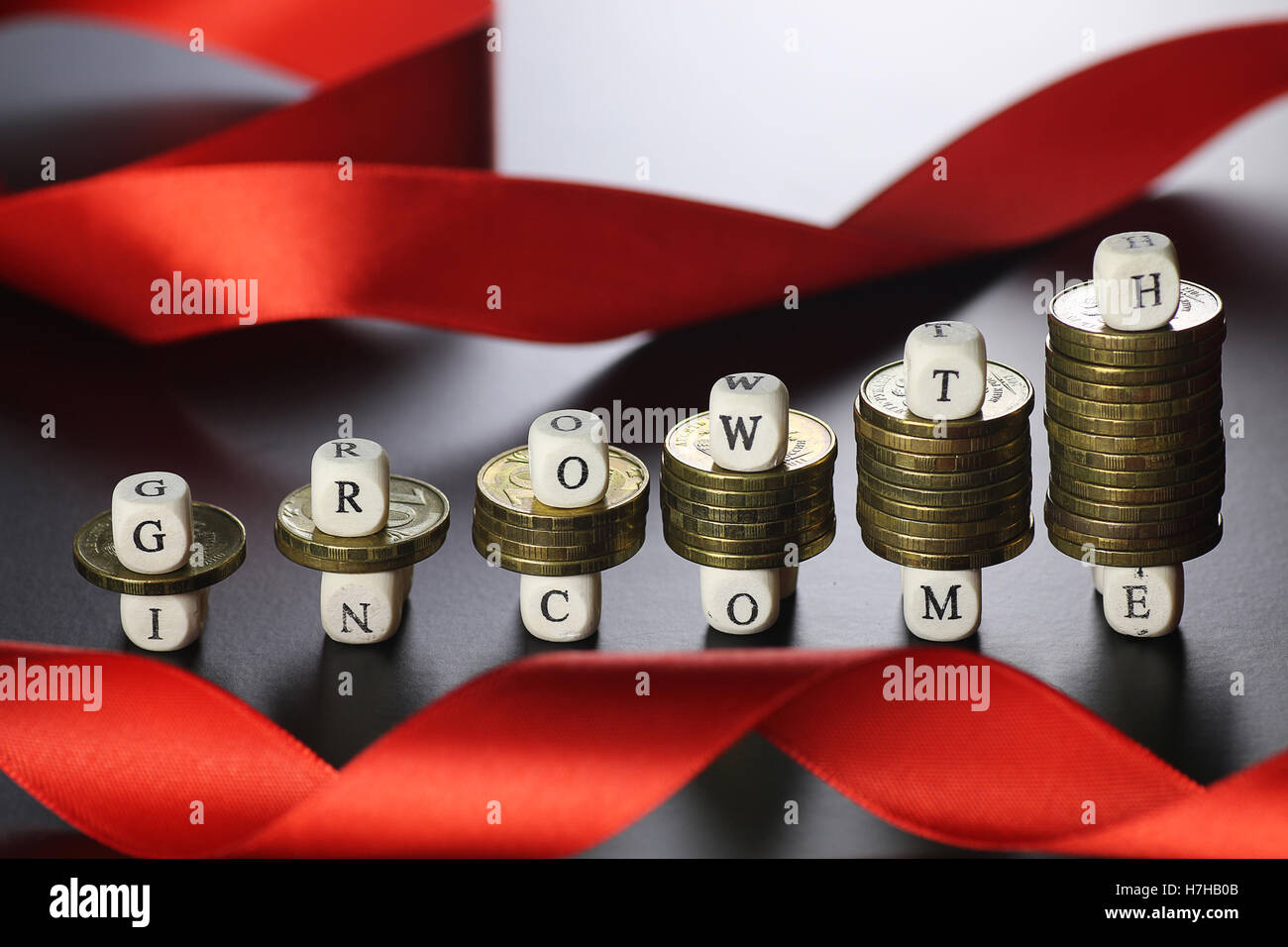growth income text letter Stock Photo - Alamy
