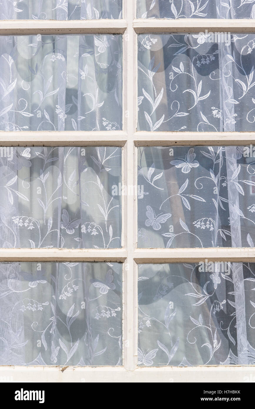 White net curtain hi-res stock photography and images - Alamy