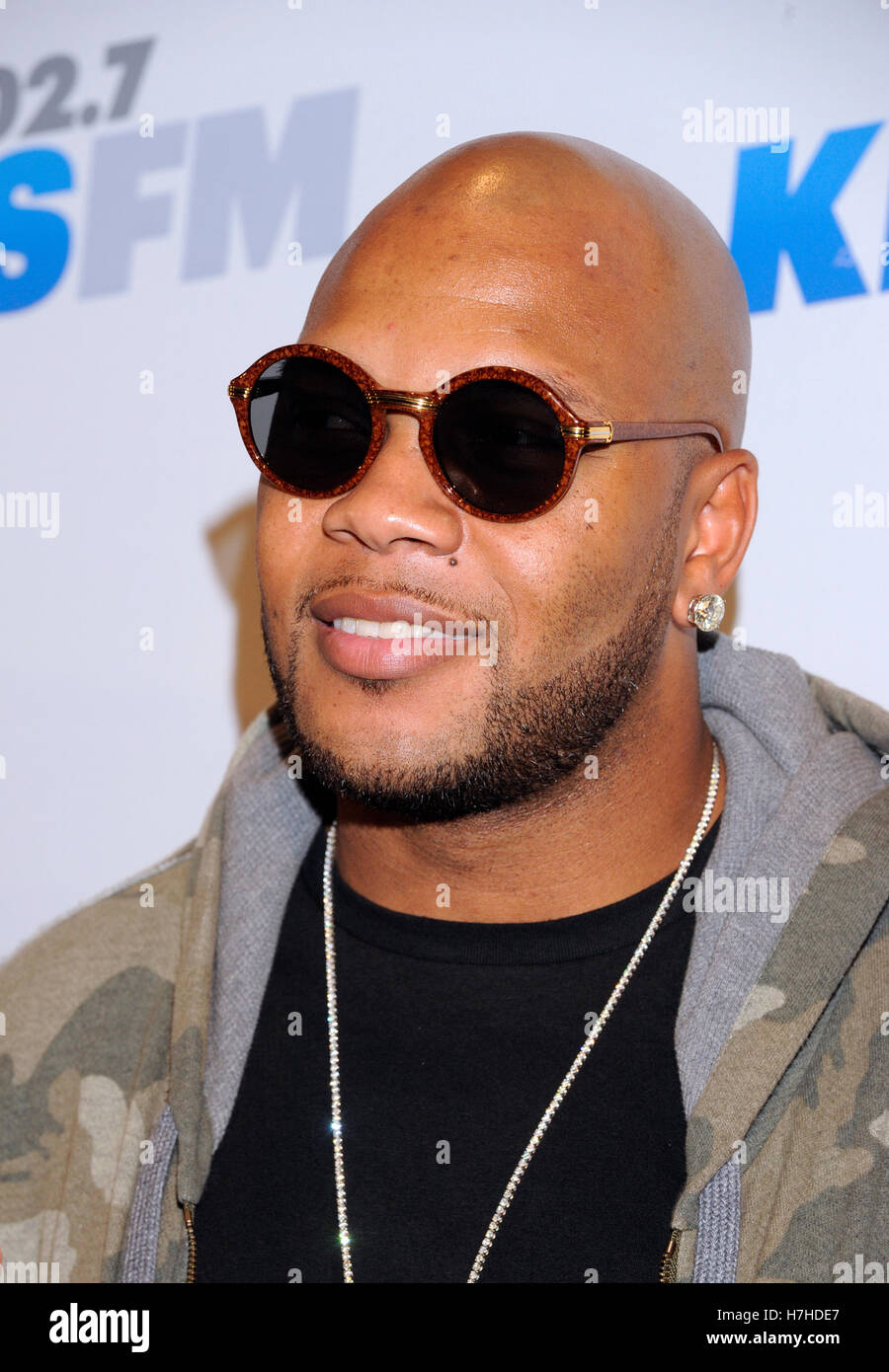 Flo Rida arrives at KIIS FM's 2012 Jingle Ball at Nokia Theatre L.A ...