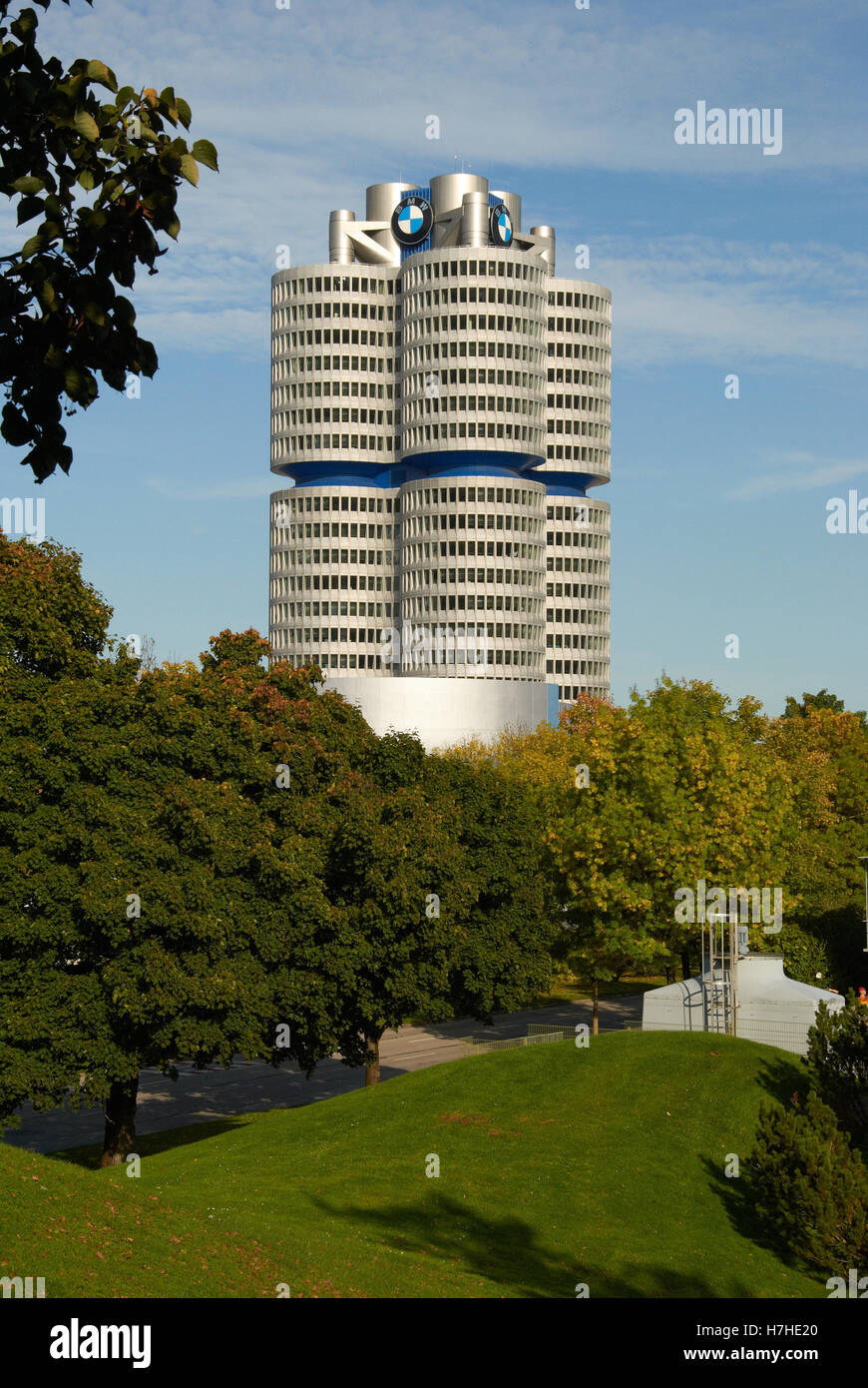 Bmw factory germany hi-res stock photography and images - Alamy