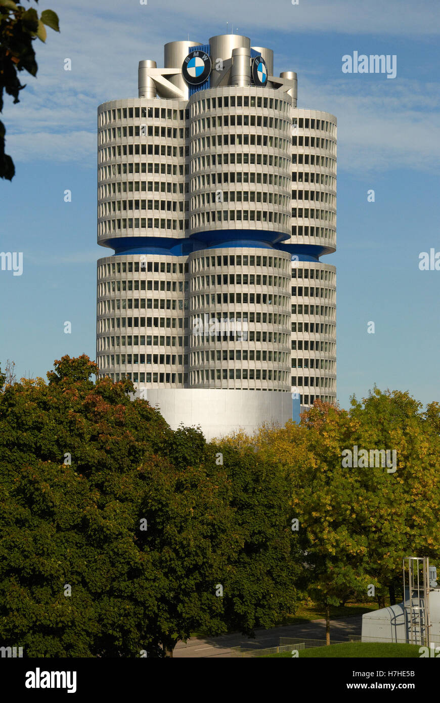 BMW car making plant Stock Photo - Alamy