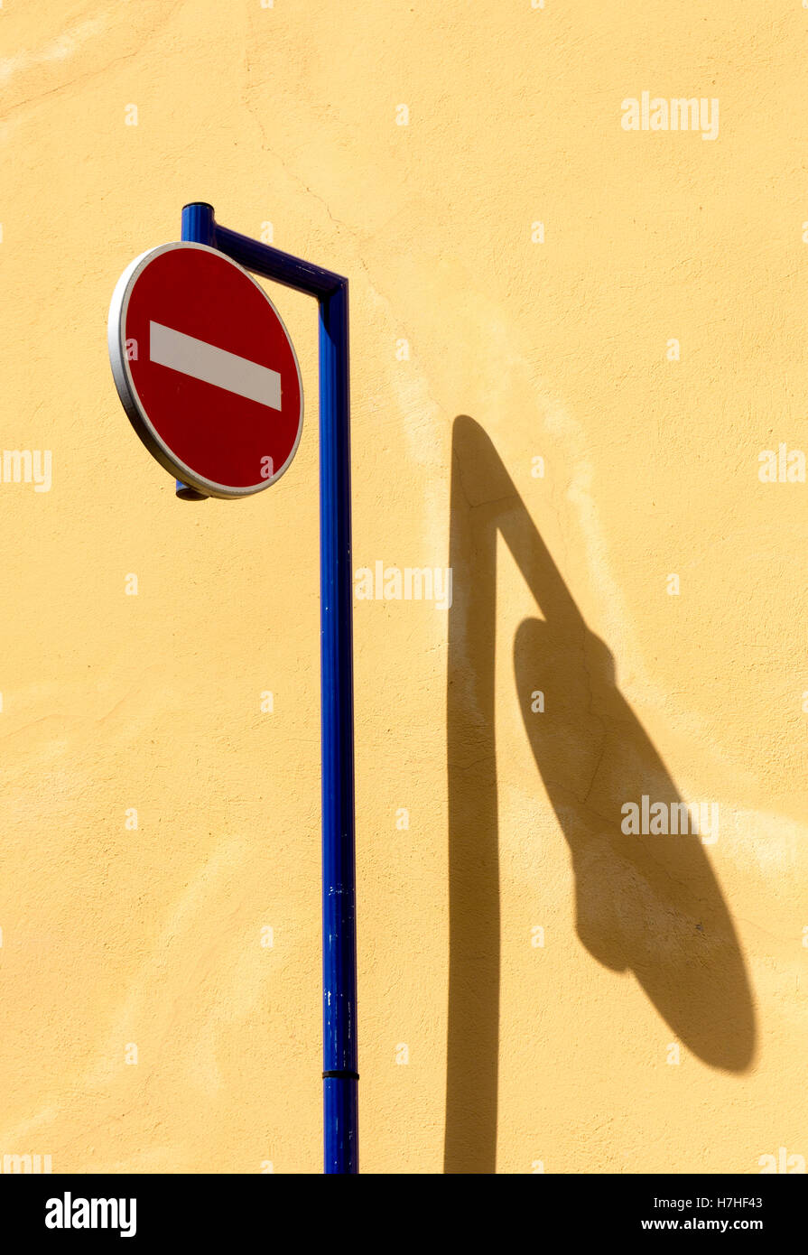 French no entry sign hi-res stock photography and images - Alamy