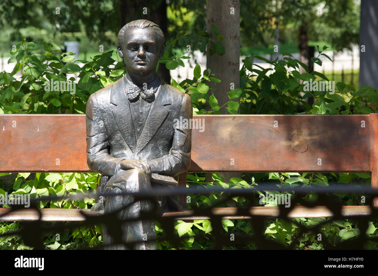 Bronze statue of Federico Garcia Lorca, Spanish Poet, in a Granada park ...