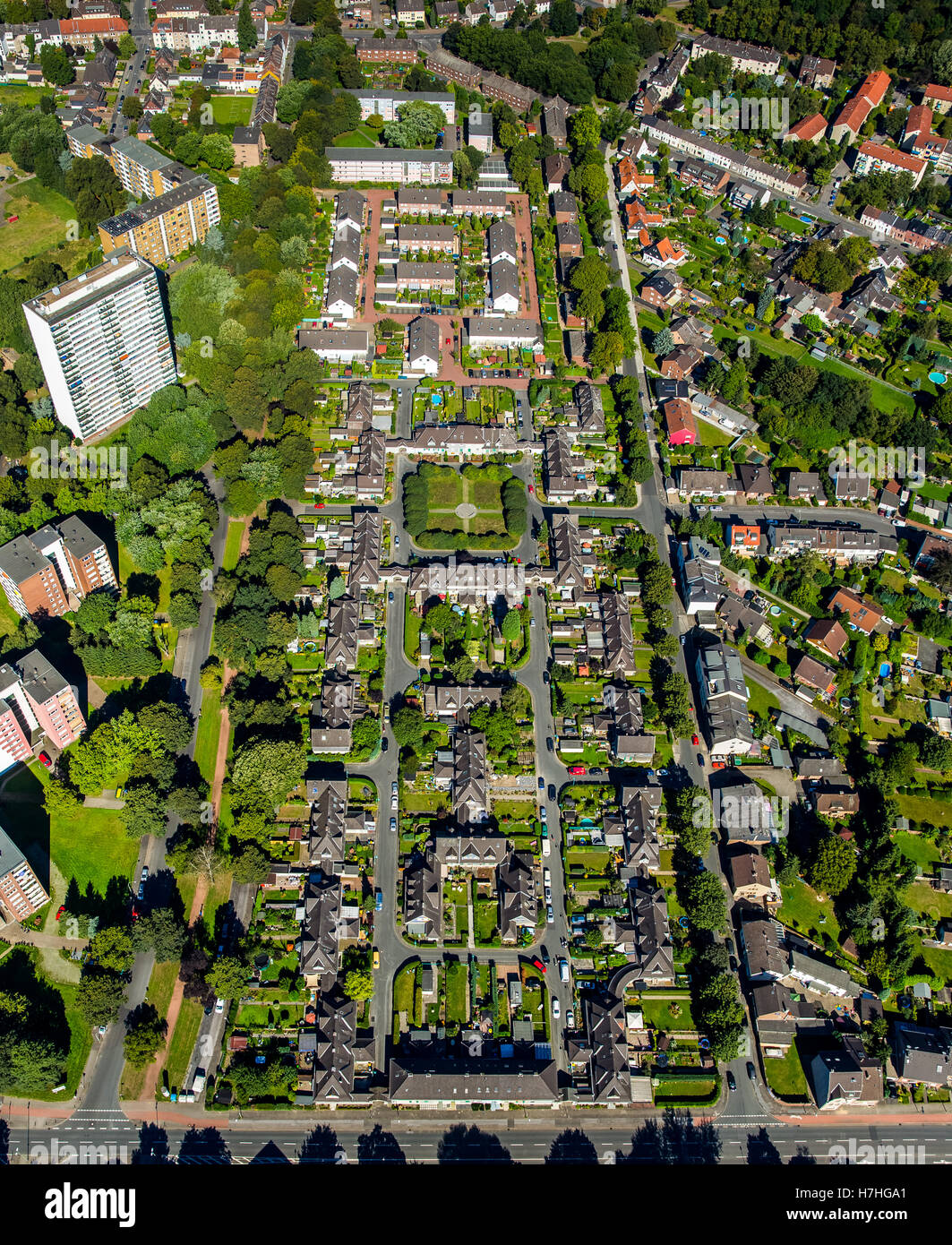 Aerial view, Duisburg-Homberg Johannenhof, historic housing estate ...