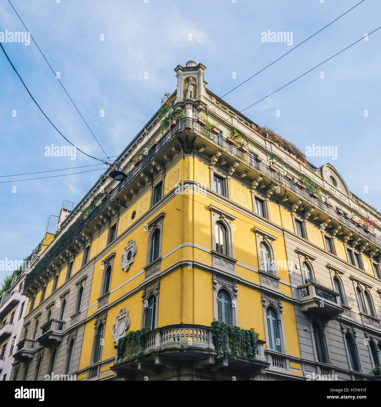 Porta venezia milan hi-res stock photography and images - Alamy