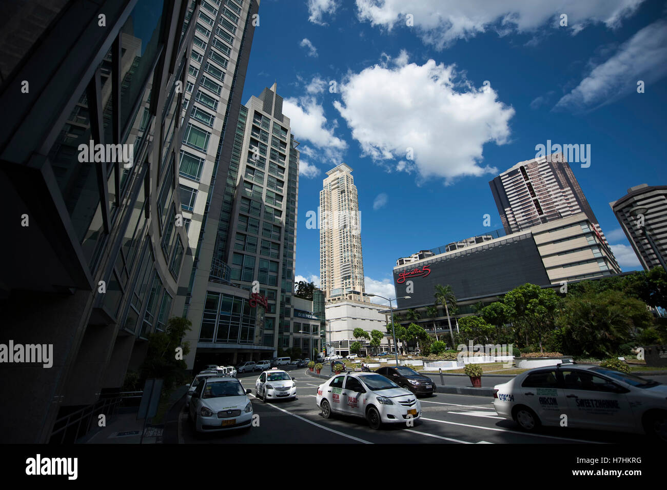 Glorietta 4 Park, Business district, Makati, Metro Manila, Philippine ...