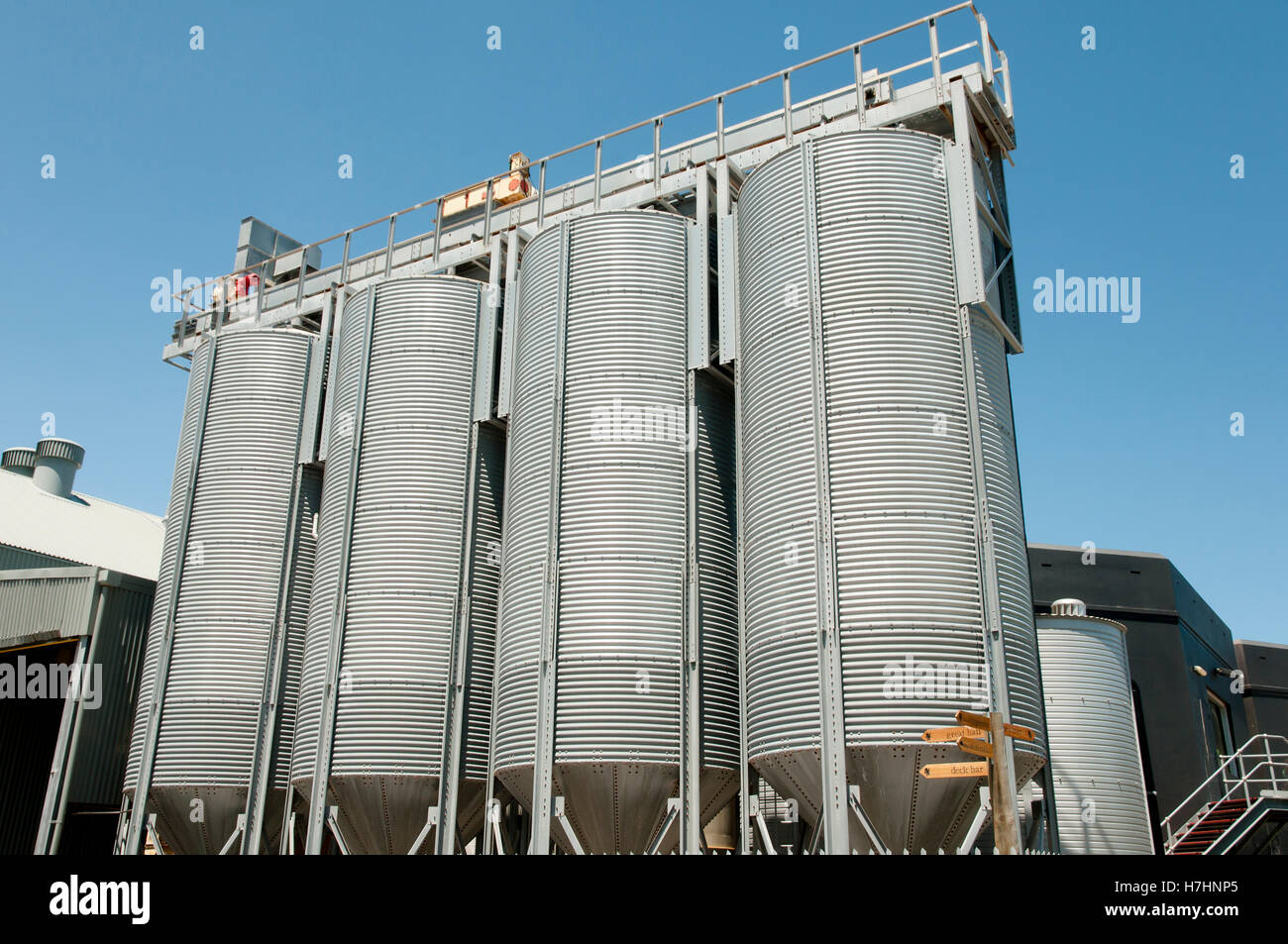 Metal tanks hi-res stock photography and images - Alamy