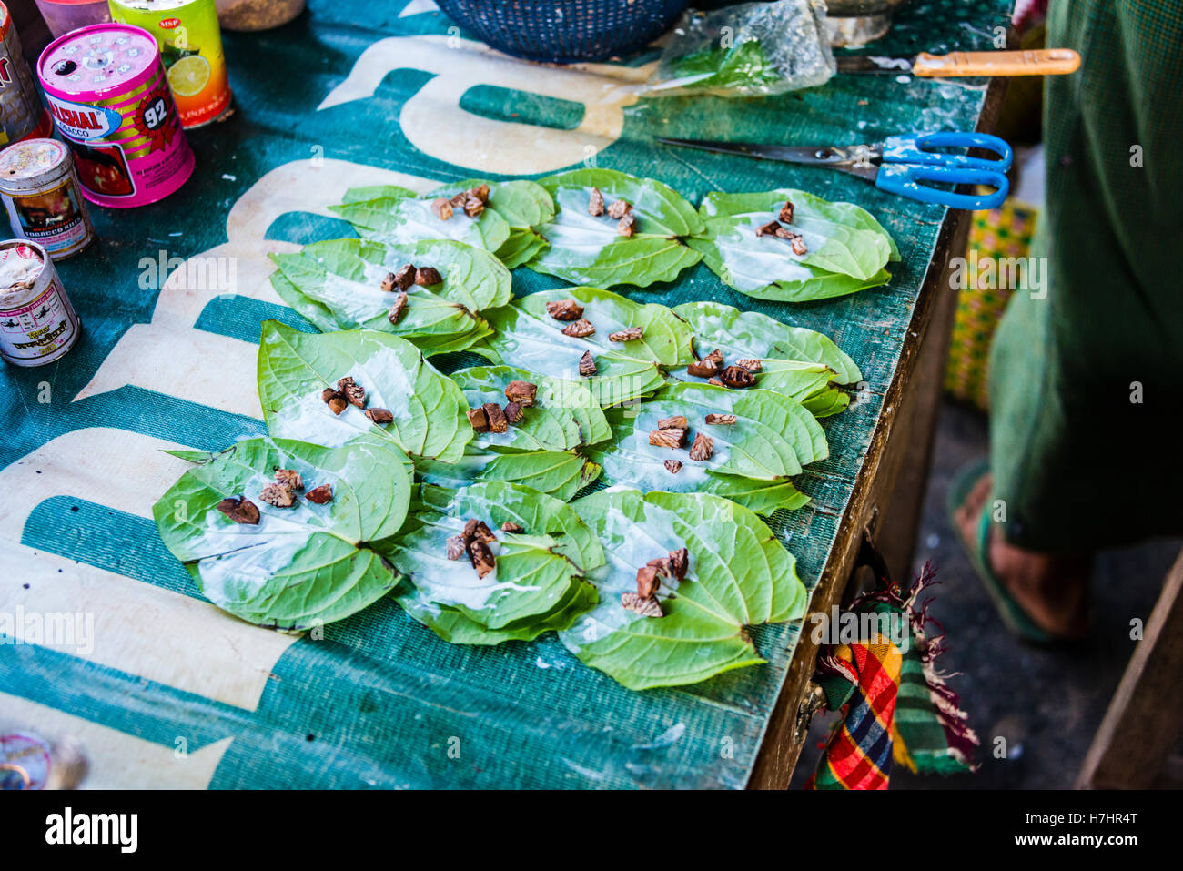 No chewing betel hi-res stock photography and images - Alamy