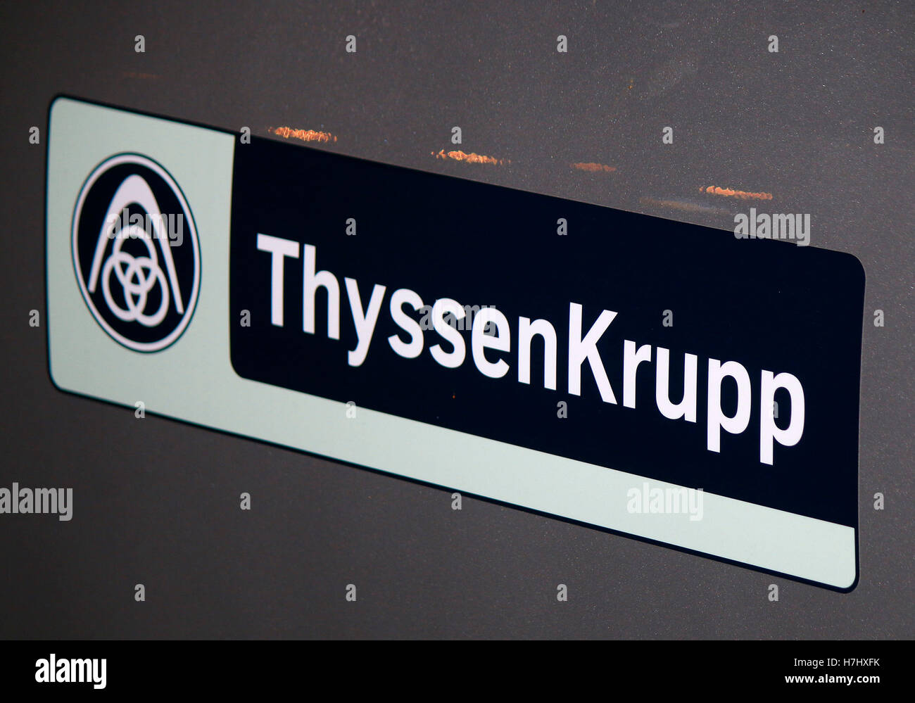 das Logo der Marke "Thyssen Krupp", Berlin Stock Photo - Alamy