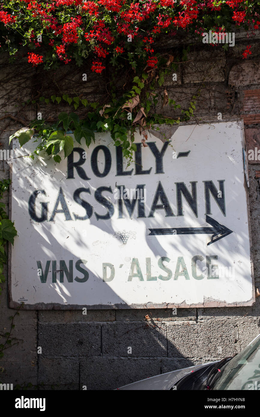 Vins sign hi-res stock photography and images - Alamy