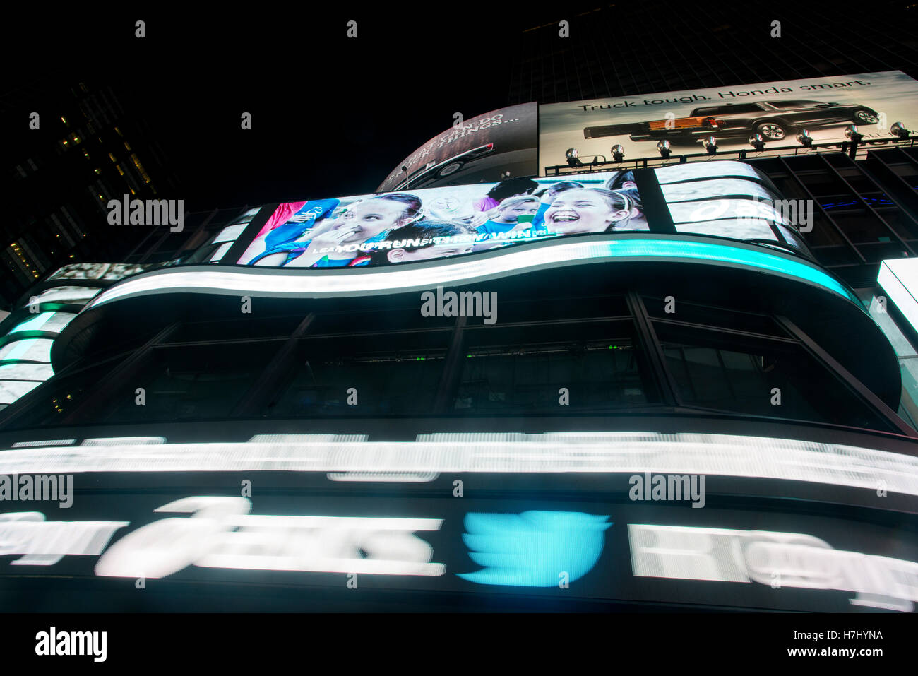 Times Square news ticker, scrolling headlines in New York City Stock ...