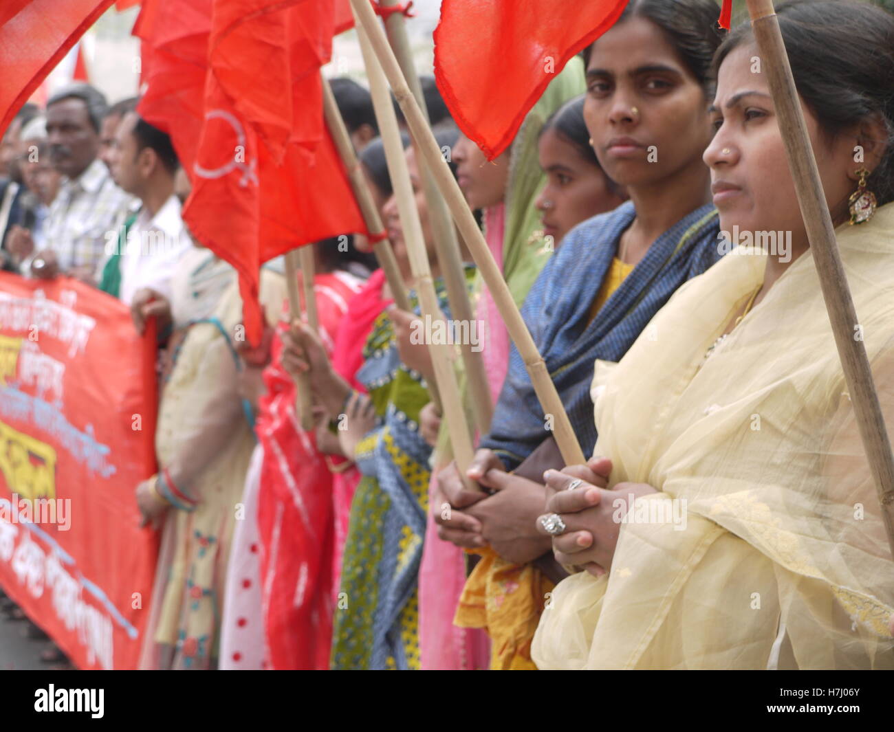 Bangladesh garment factory hi-res stock photography and images - Alamy