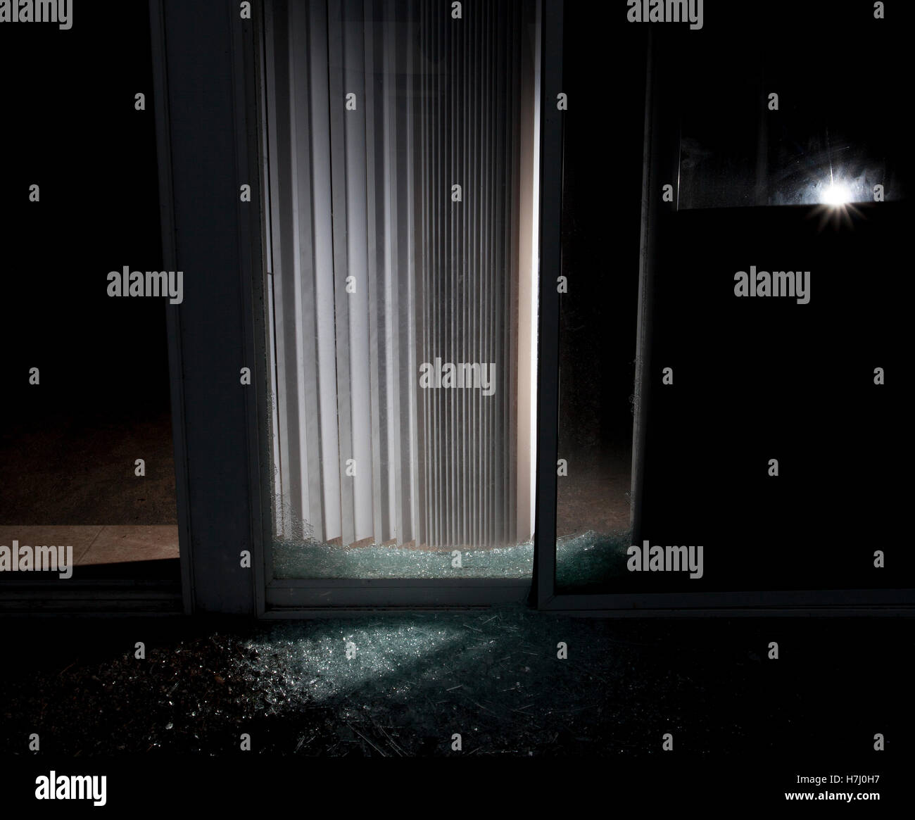 Shattered glass door hi-res stock photography and images - Alamy