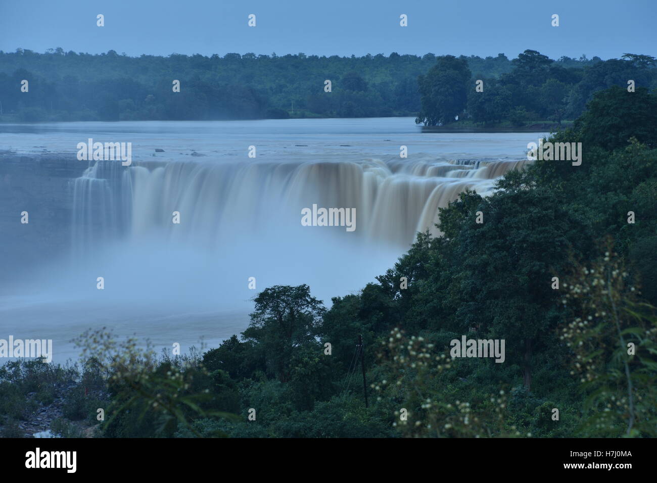 Chitrakoot waterfalls hi-res stock photography and images - Alamy