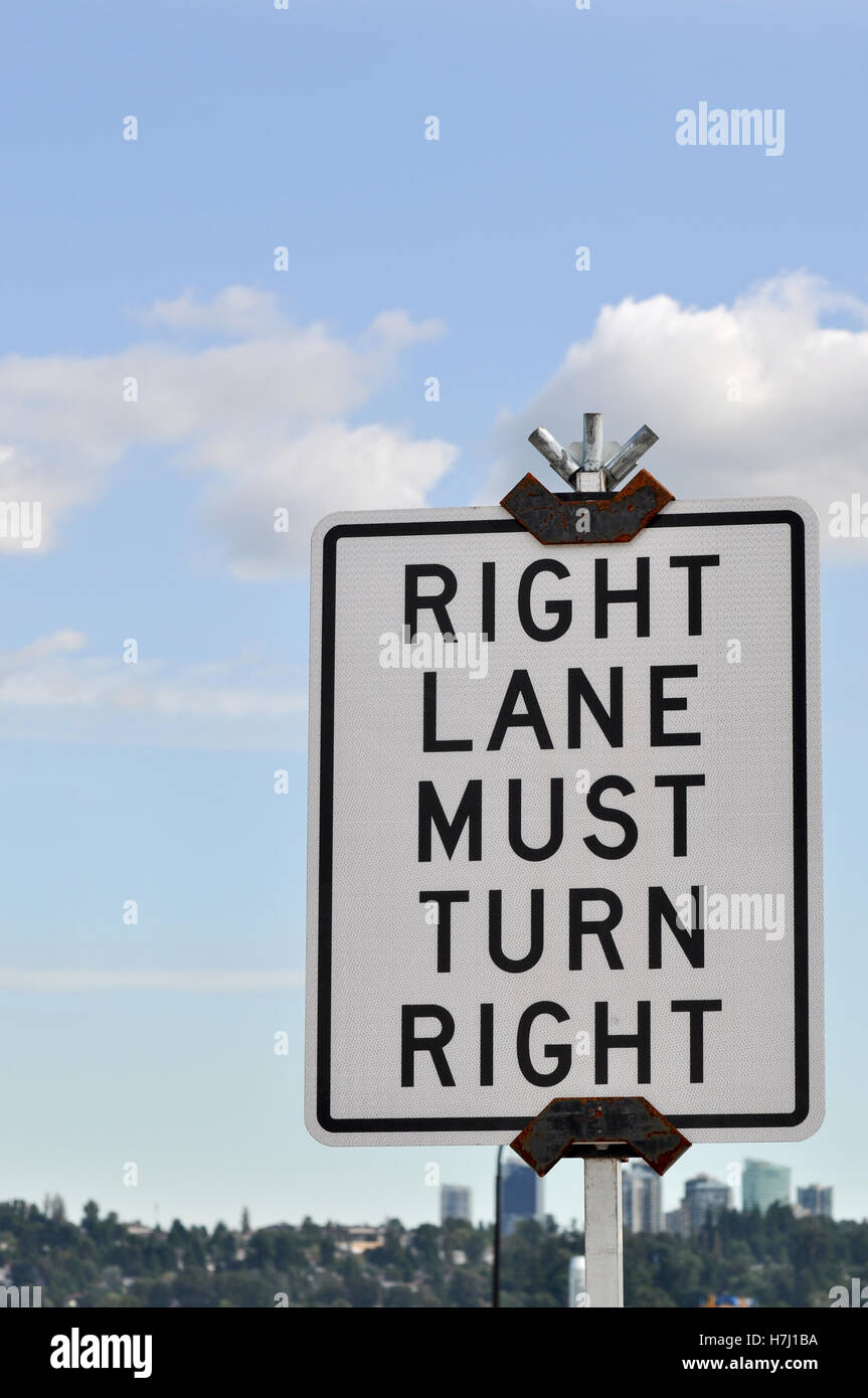 Turn right sign hi-res stock photography and images - Alamy