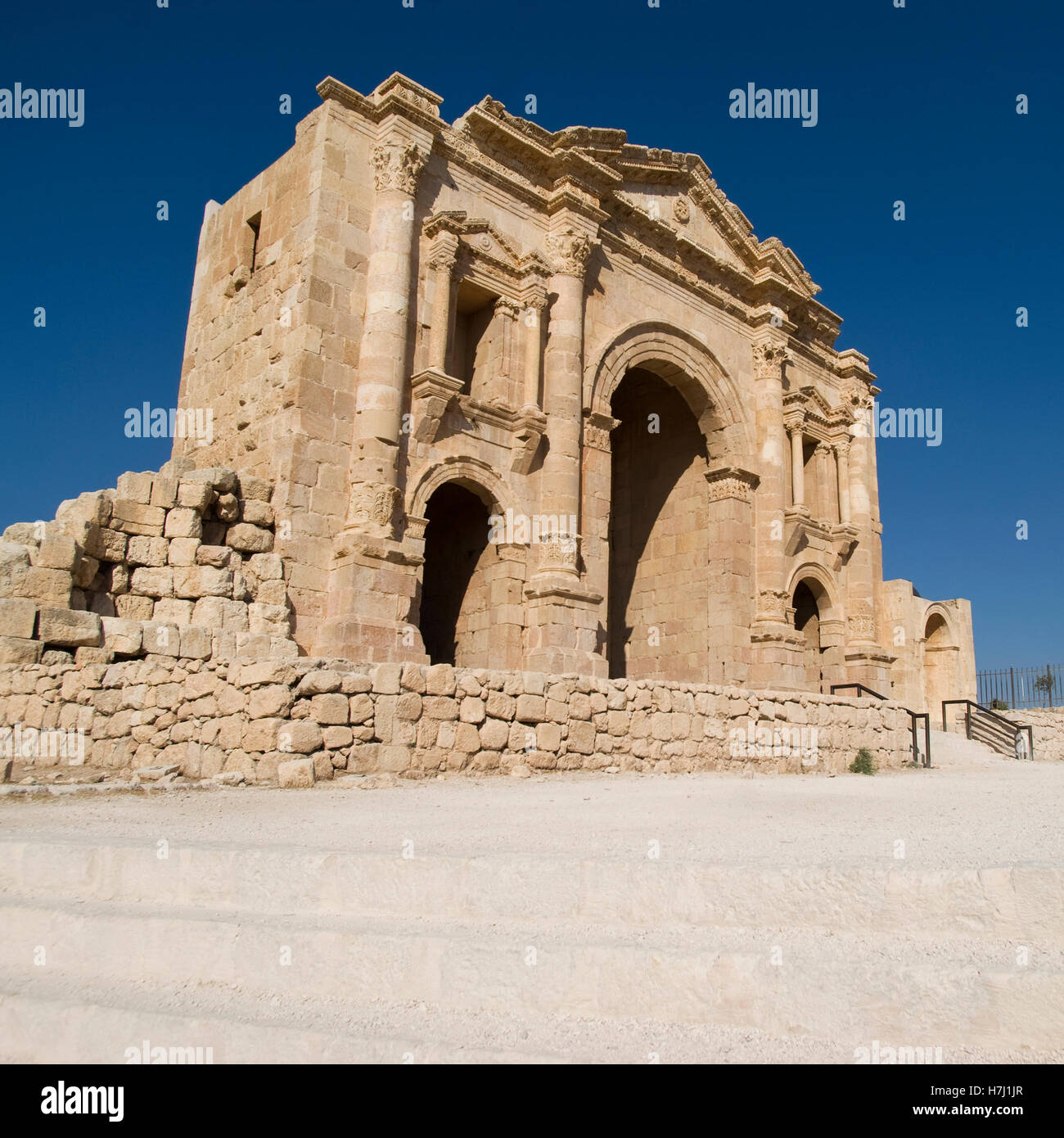 The Arch of Hadrian in Jerash, Jordan Stock Photo - Alamy