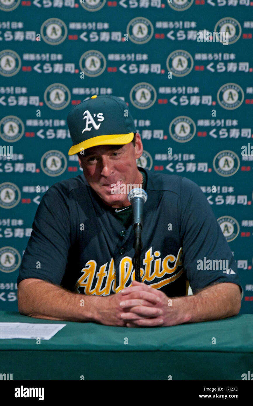 Oakland athletics general manager billy hi-res stock photography and ...