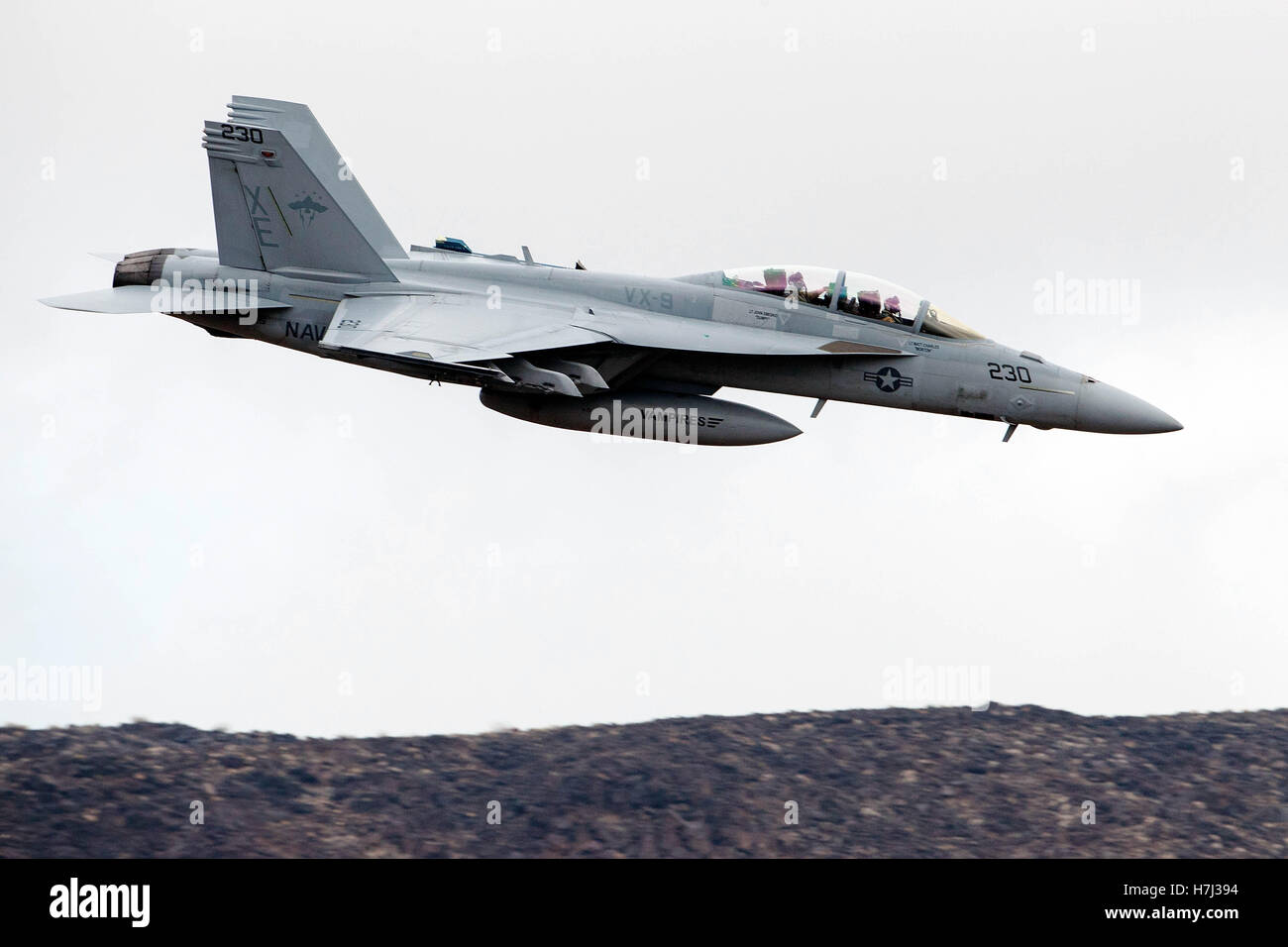 Boeing F/A-18F Super Hornet XE-230 of the US Navy's VX-9 Vampires ...