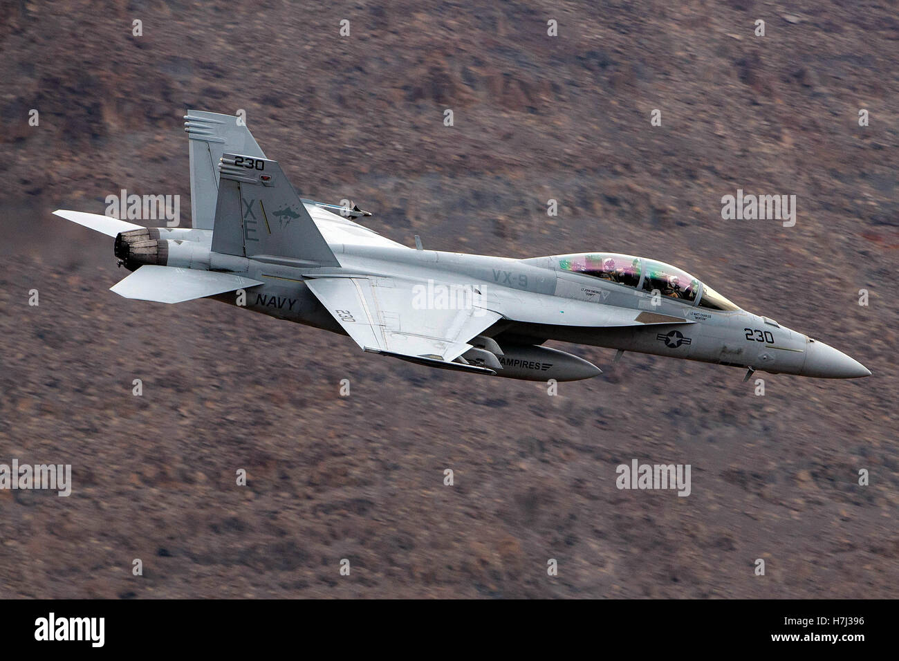 Boeing F/A-18F Super Hornet XE-230 of the US Navy's VX-9 Vampires ...