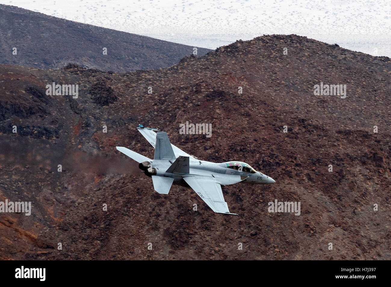 Boeing F/A-18F Super Hornet XE-230 of the US Navy's VX-9 Vampires ...