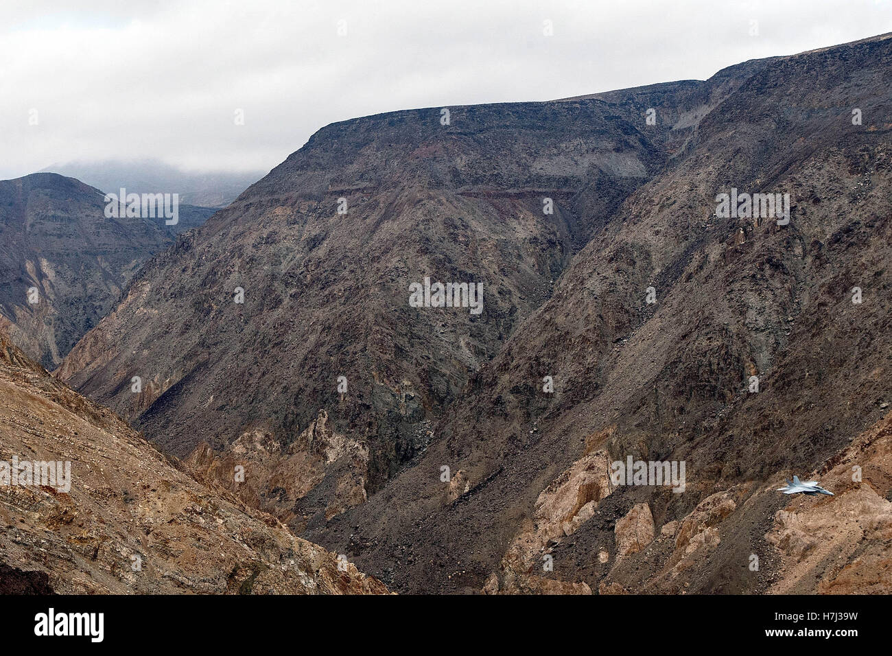 F18 fighter us air force hi-res stock photography and images - Alamy