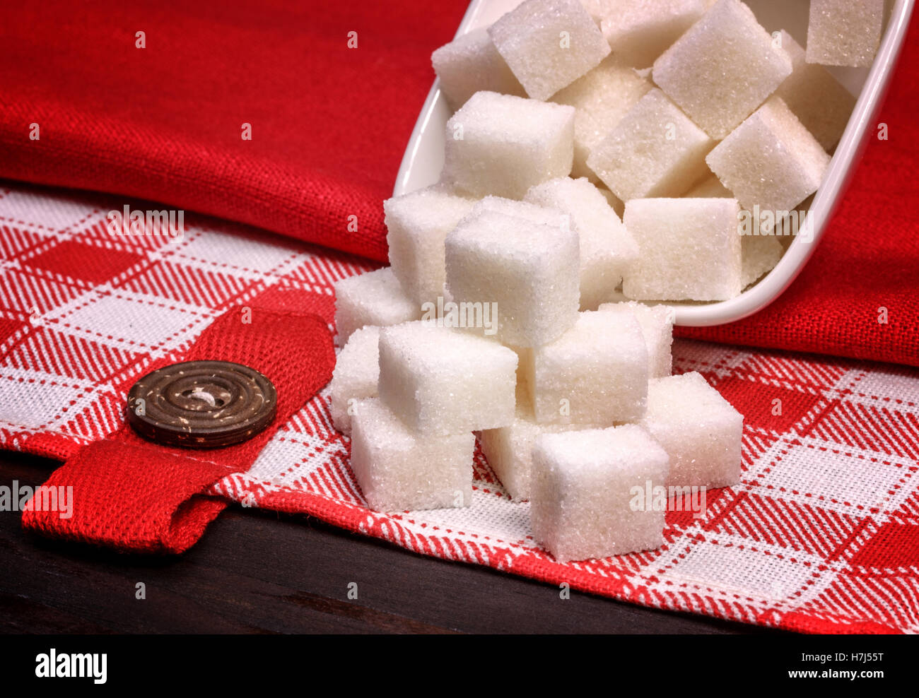 Tee cube hi-res stock photography and images - Alamy