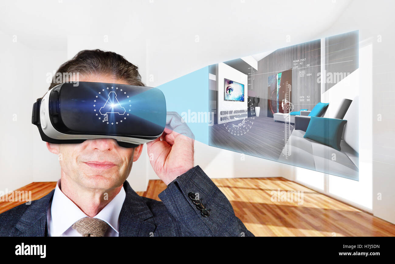 Vr Headset Stock Photos & Vr Headset Stock Images - Alamy