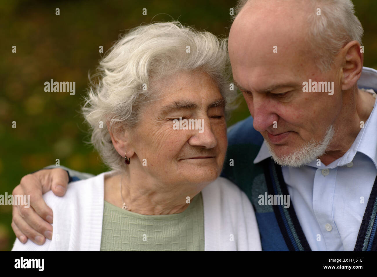 70 year old couple portrait hi-res stock photography and images - Alamy