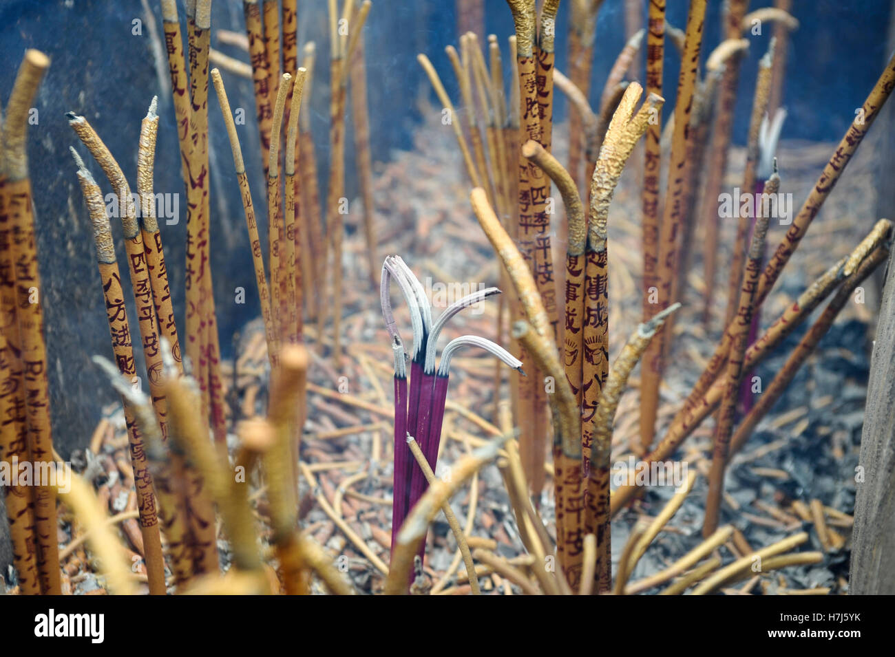 Buddhist joss sticks hi-res stock photography and images - Alamy