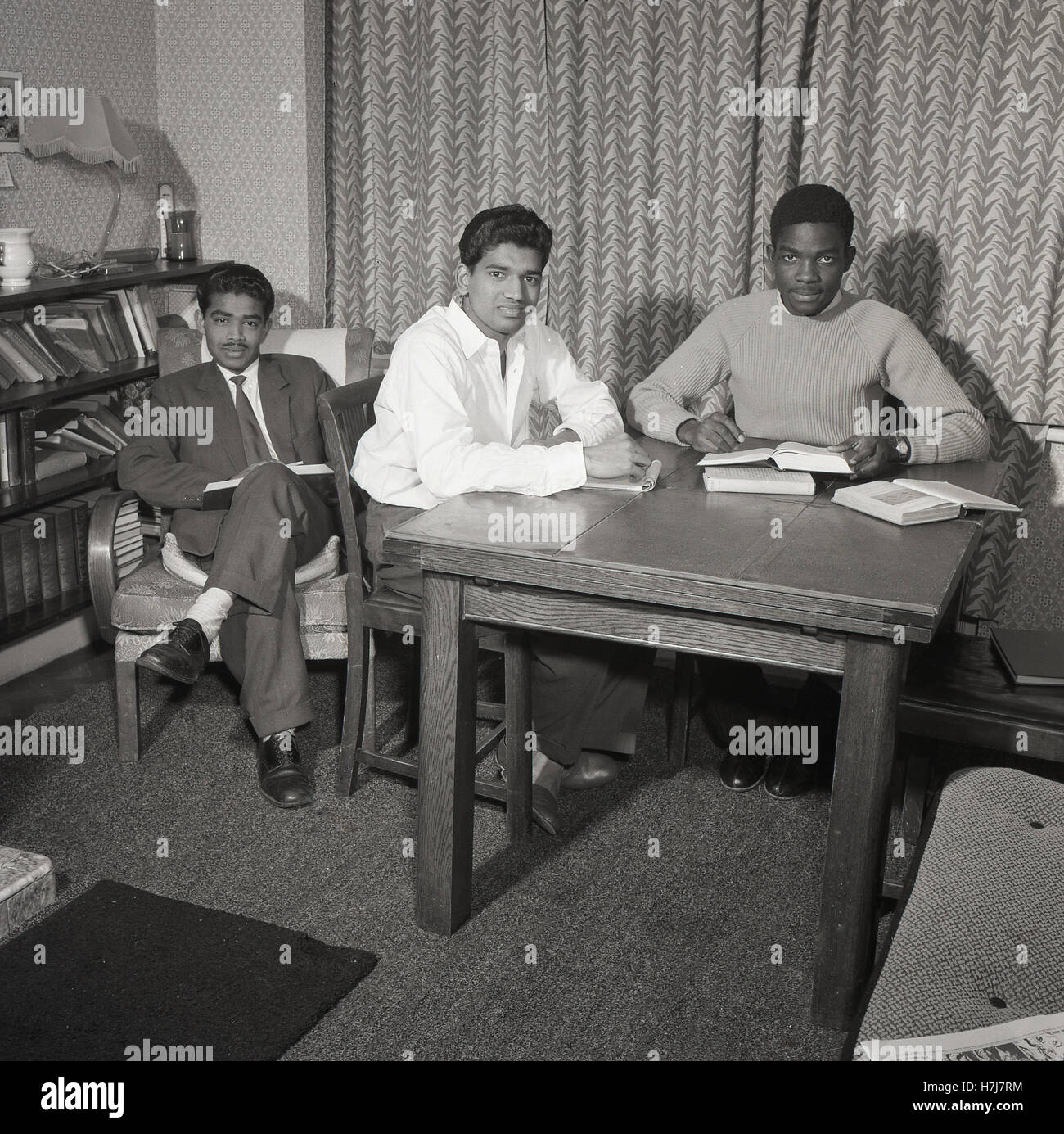 1950s, historical, Newly arrived overseas students to Britain, three ...