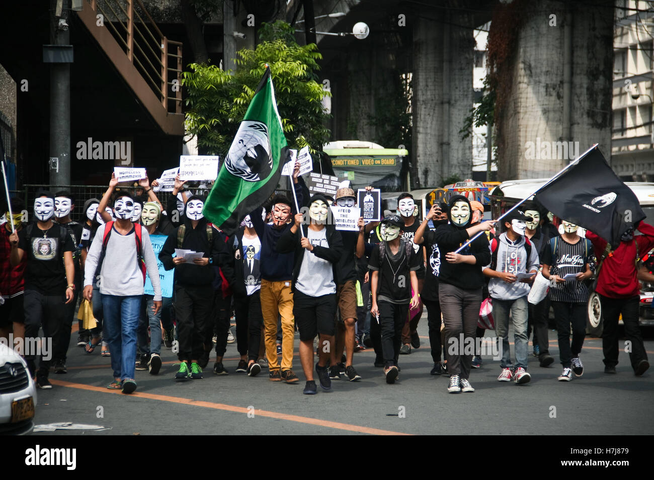 Manila, Philippines. 05th Nov, 2016. Members of Anonymous Philippines ...